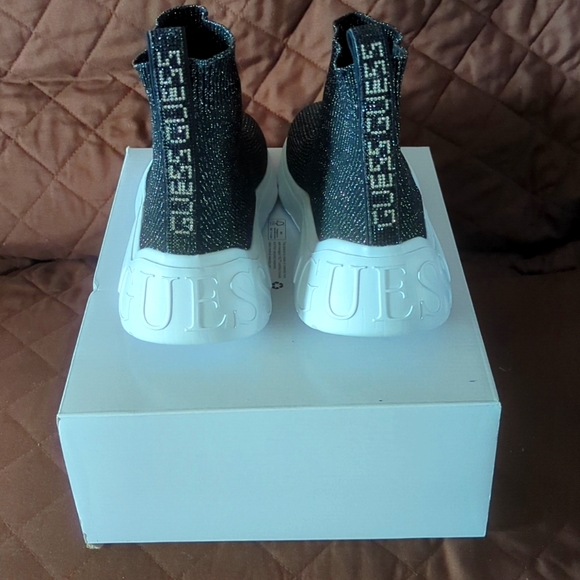 Guess | Shoes | Nwot Guess Sindera Shimmer Sock Sneakers With ...